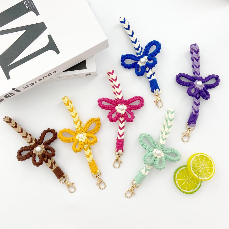 Hand-woven Simple Mobile Phone Chain, Wrist Strap, Keychain Pendant ...