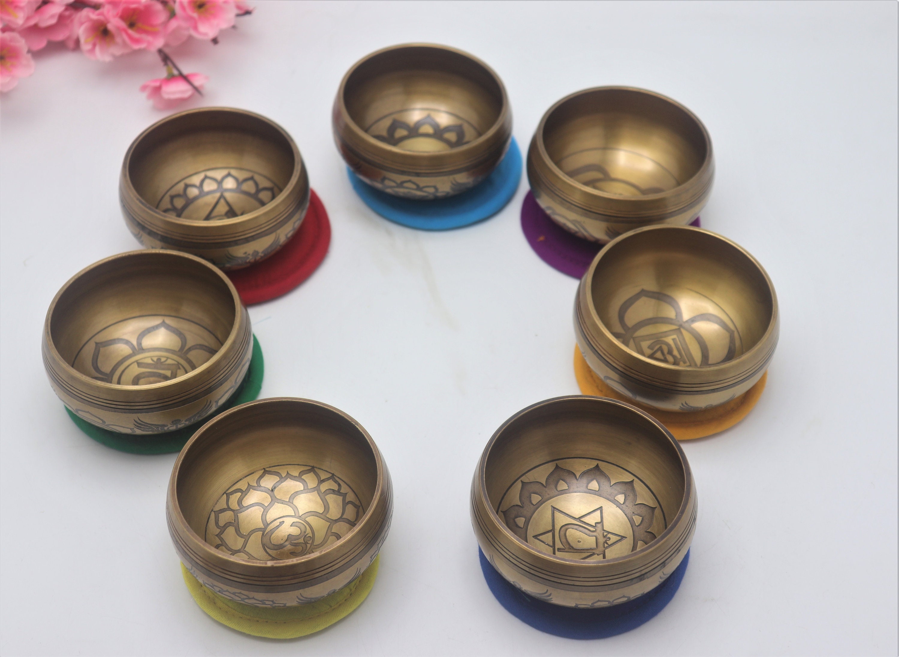 Hand Carved Singing Bowl set of Seven Chakra Singing Bowl - Etsy