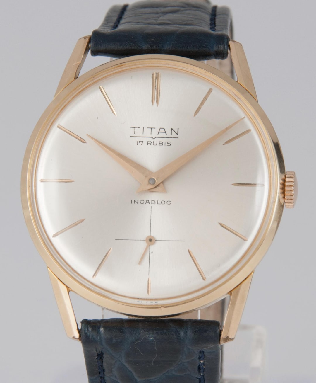 Titan Vintage Plaque or G10 Ref: 814 - Etsy