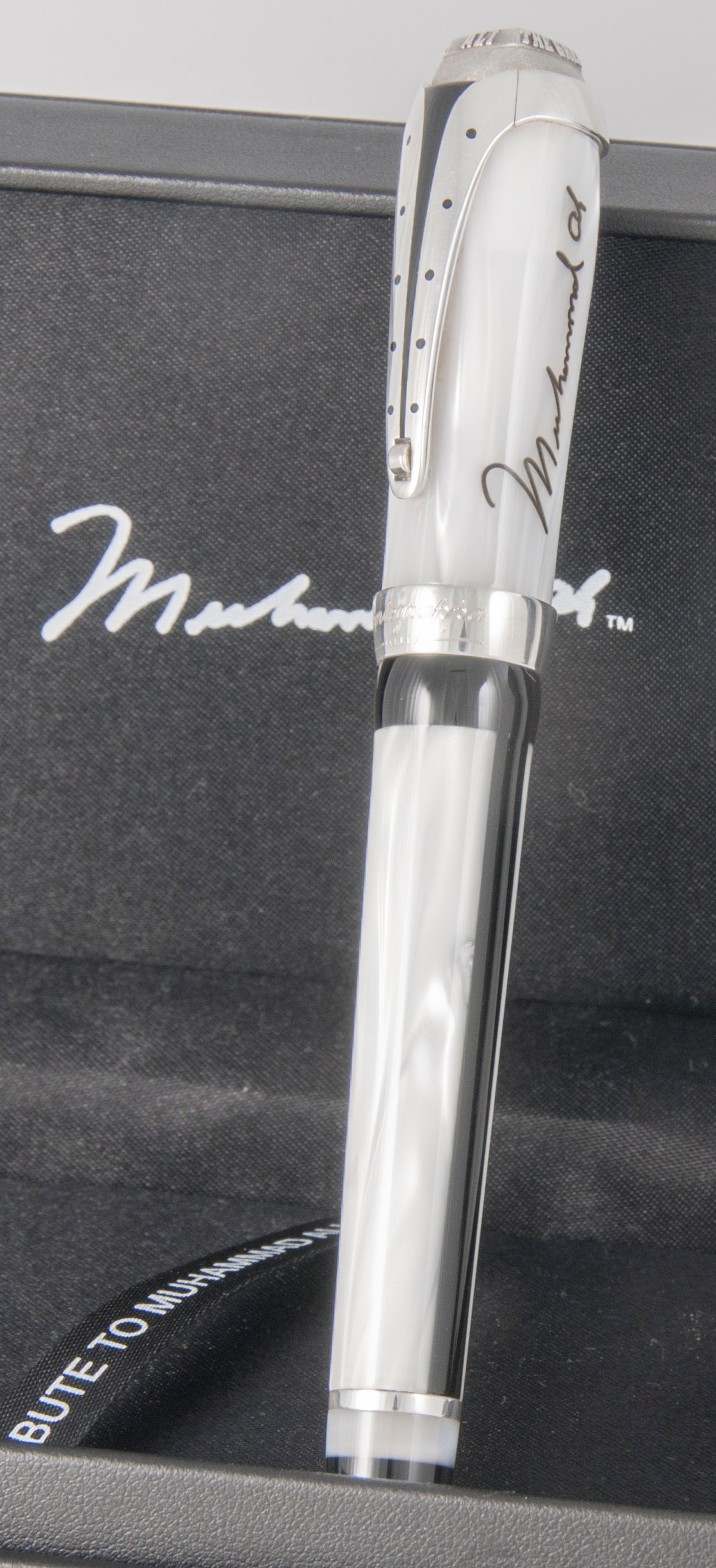 Montegrappa Muhammad Ali Sterling Silver Fountain Pen Limited Edition ...