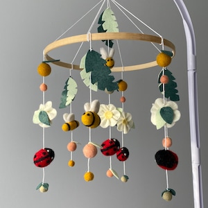 Bee Mobile/ Ladybug Mobile/ Baby Girl Mobile/ Baby Mobile/ Handmade ...
