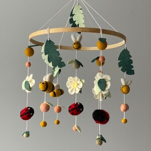 Bee Mobile/ Ladybug Mobile/ Baby Girl Mobile/ Baby Mobile/ Handmade ...