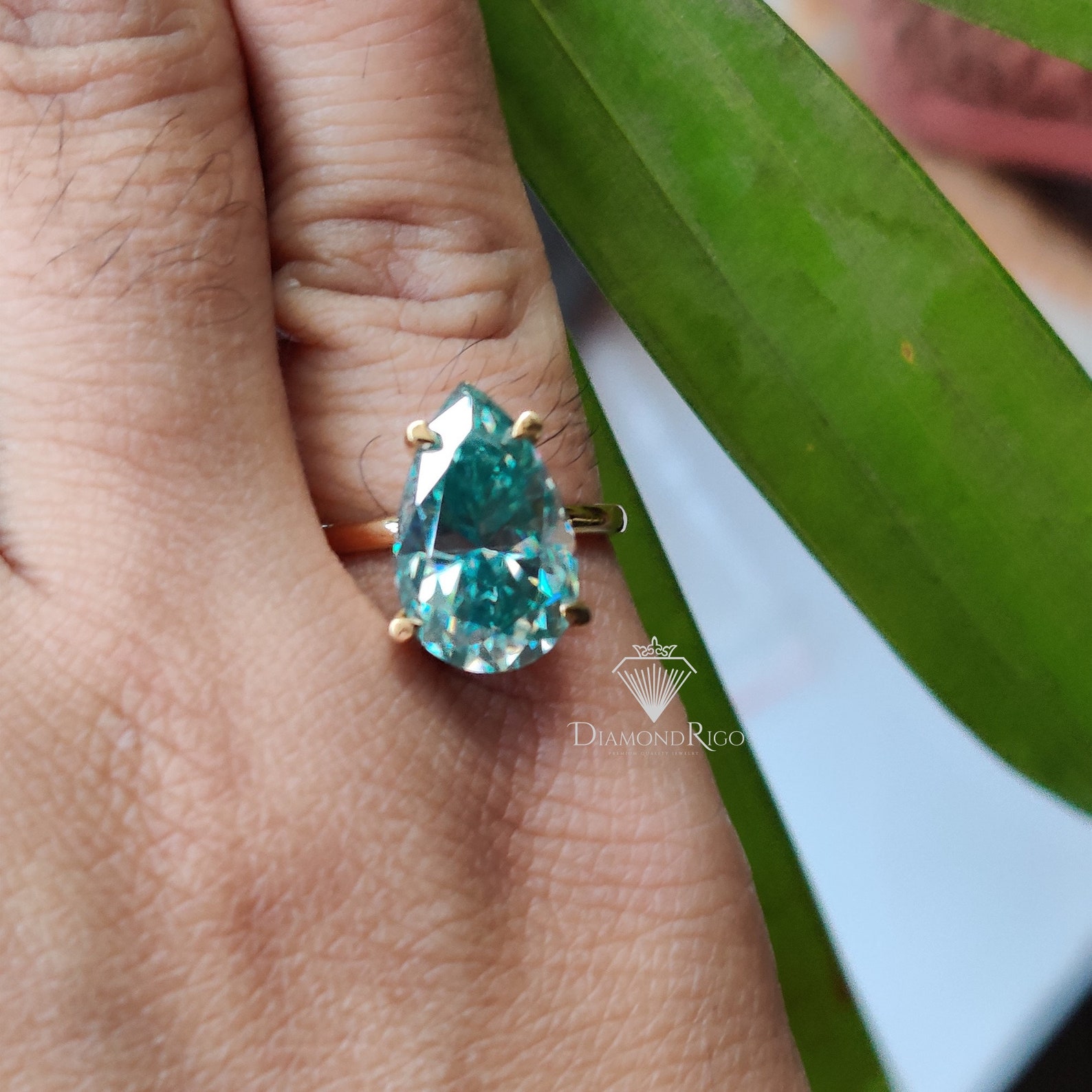 5CT Pear Solitaire Engagement Ring, Green Pear Moissanite Ring, Wedding ...