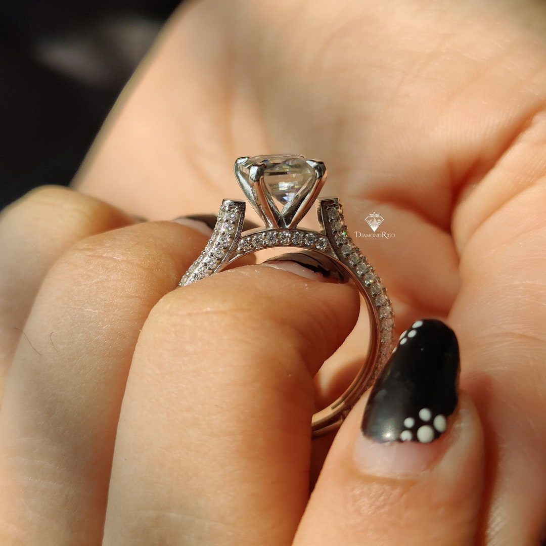 Emerald Moissanite Engagement Ring, Seine Art Deco Wedding Bridal Ring ...