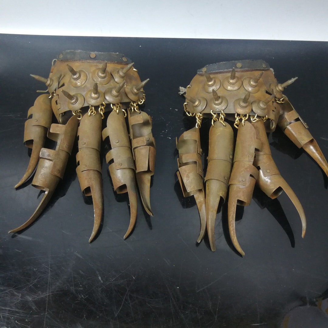 Old Collection Old Copper Ancient Claw Antique Old Goods Old Objects.8 ...