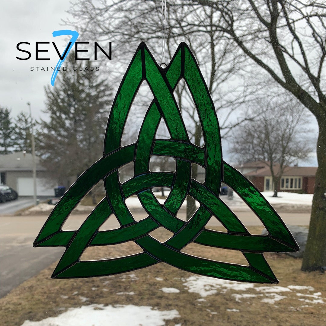 Celtic Knot Stained Glass Suncatcher. Celtic Double Knot in Lightly ...