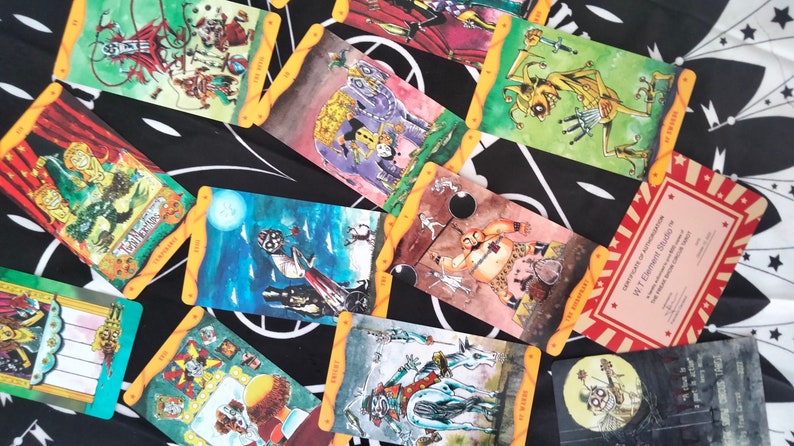 FREAK SHOW Circus TAROT. 78 Cards. Magenetic Box Edition. Red Gilt Edge ...