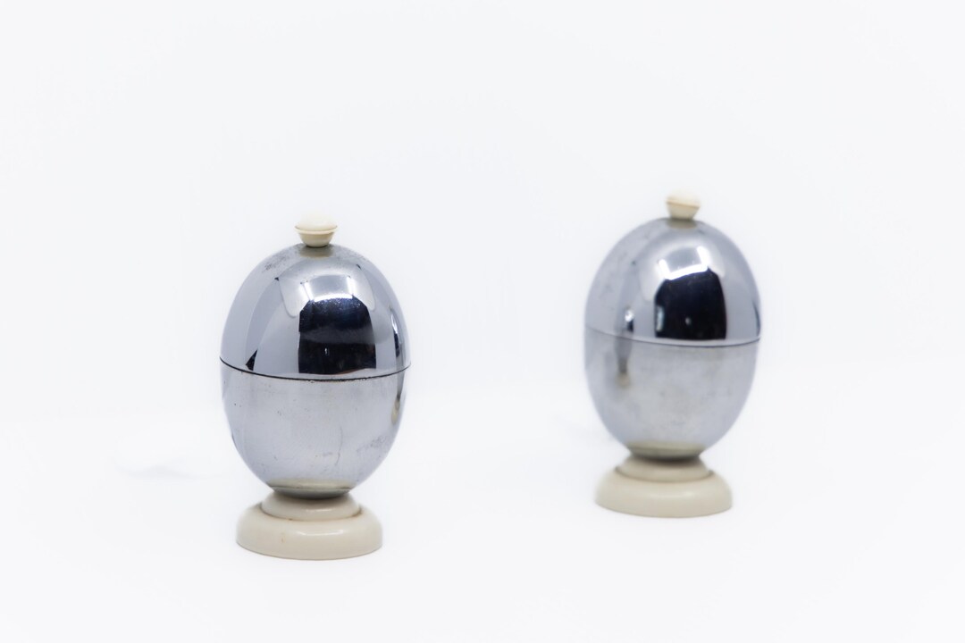 Pair of Heatmaster Chrome/ Bakelite Egg Cups - Vintage - Etsy