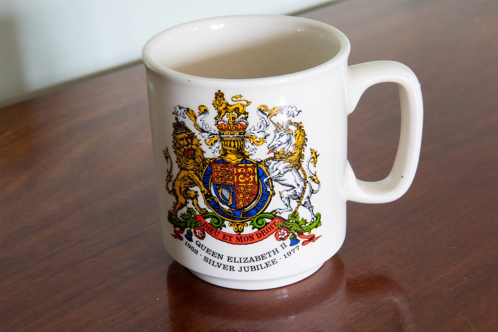 Silver Jubilee Commemorative Mug - Queen Elizabeth II - 1977 - Etsy