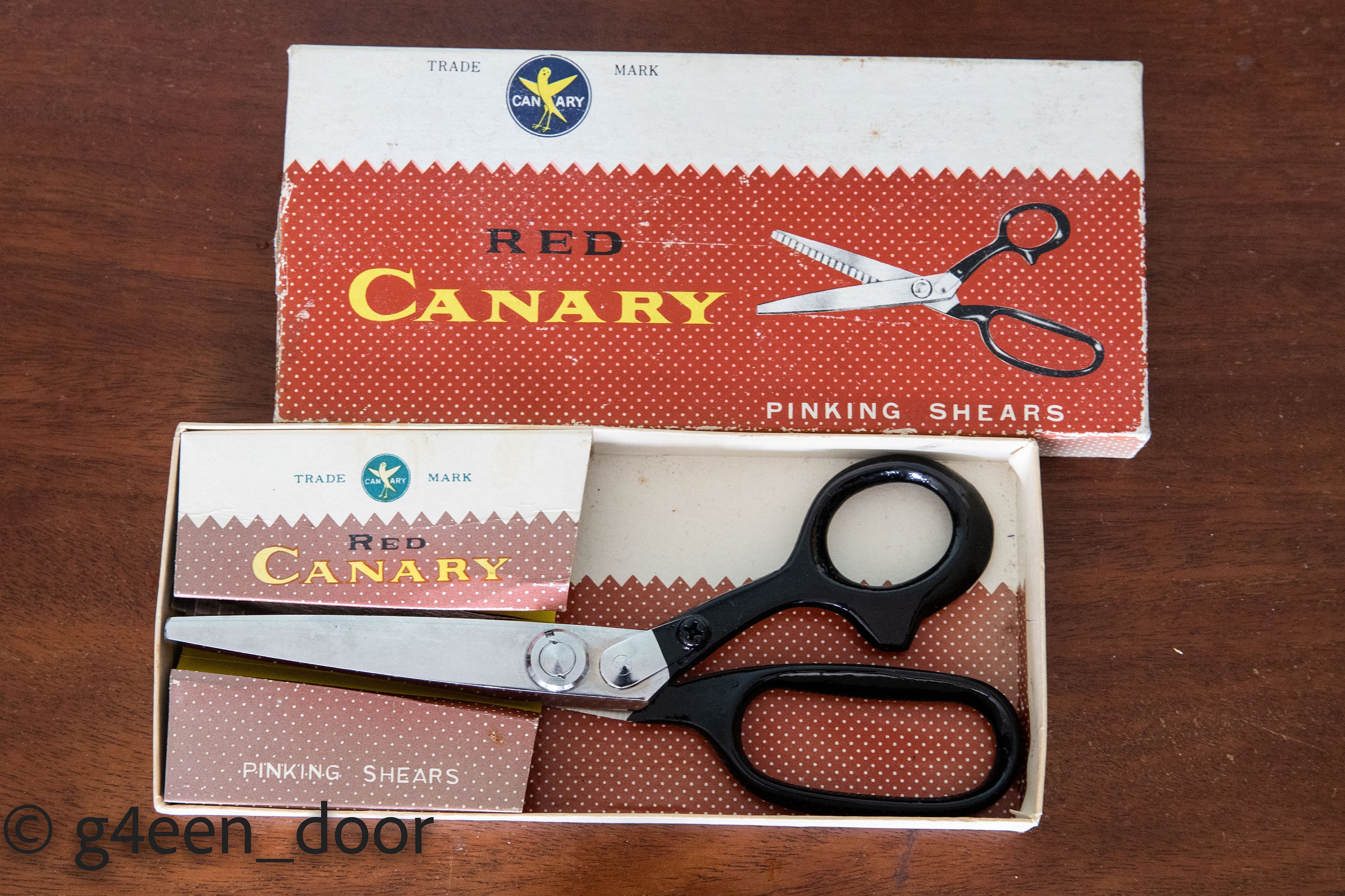 Red Canary Pinking Shears - Zig Zag Vintage Scissors - Etsy