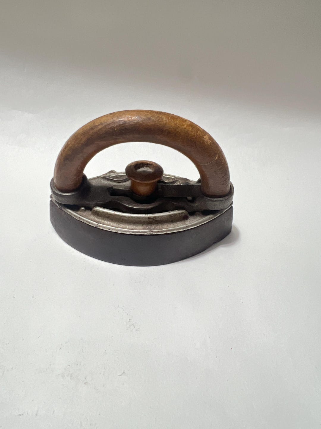 Antique Sad Iron With Removable Wooden Handle and Trivet Vintage Cast ...