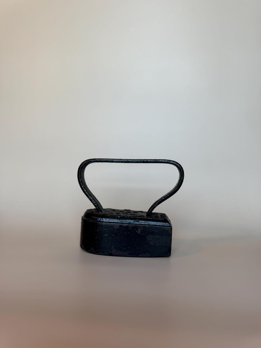 Antique Laundry Iron Metal Clothes Iron Collectible Irons Vintage ...