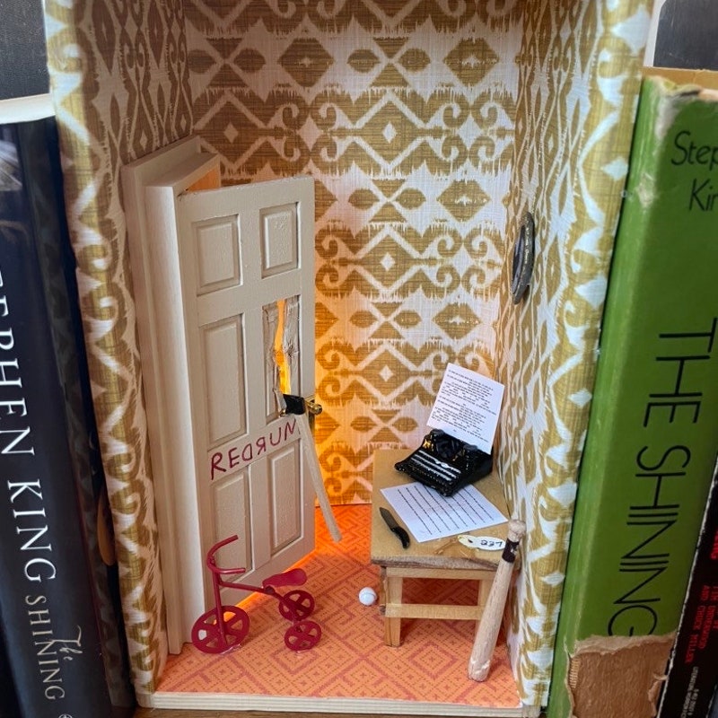 Spooky Library Displays - Etsy