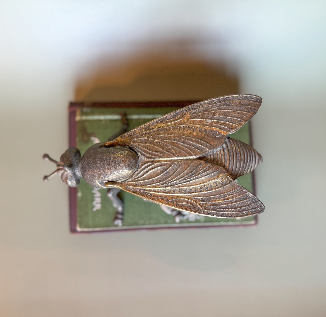 Vintage Brass Ashtray Fly Bee or Wasp Figurine Brass Jewelry Case ...