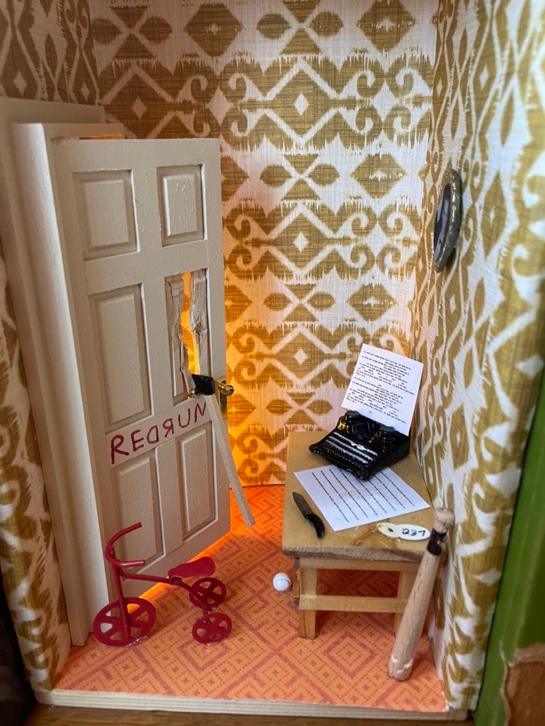 The Shining Book Nook Door Redrum Sheif Insert Display Light up Horror ...
