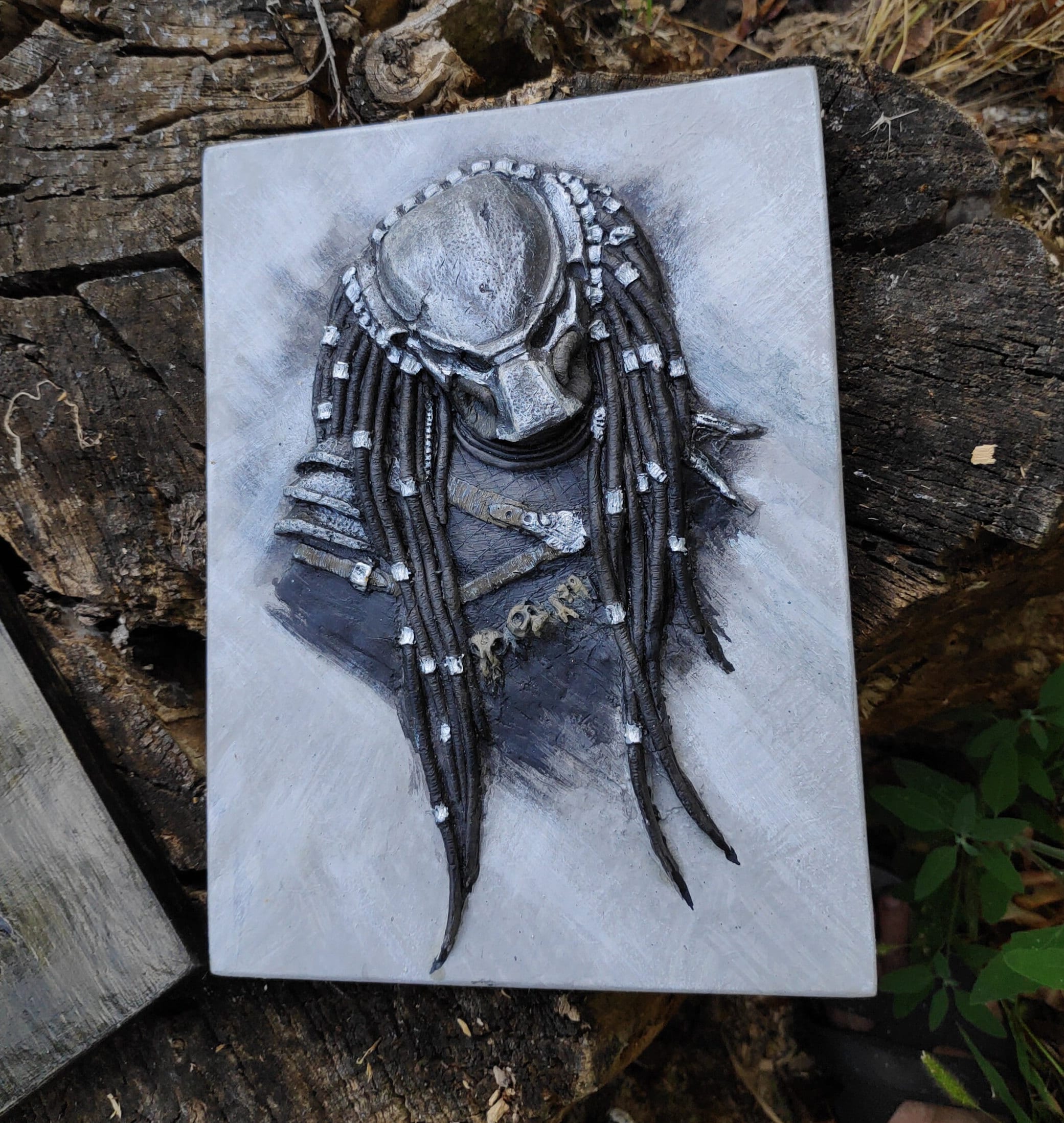 Predator Sculpture on the Wall, Predator Decor With Wall Mount ...