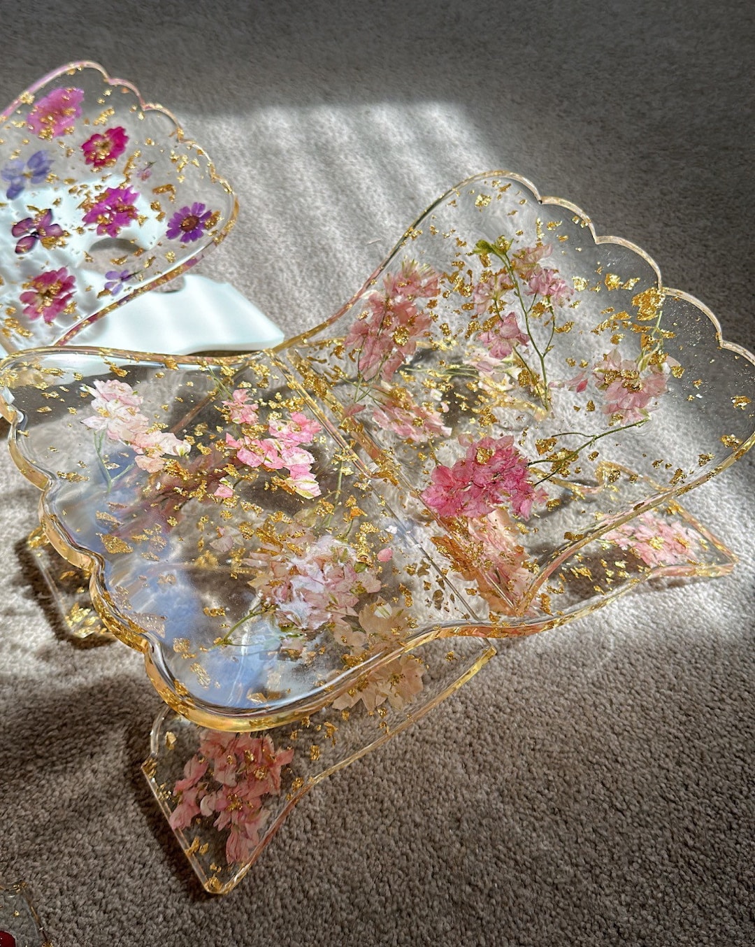 Pressed Flower Resin Quran Stand | Gold Flake Rehal - Etsy