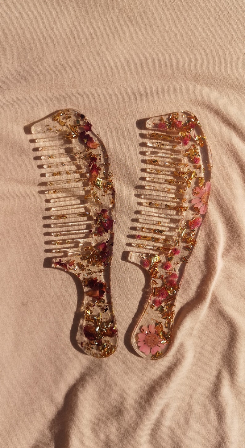 Floral Resin Comb - Etsy UK