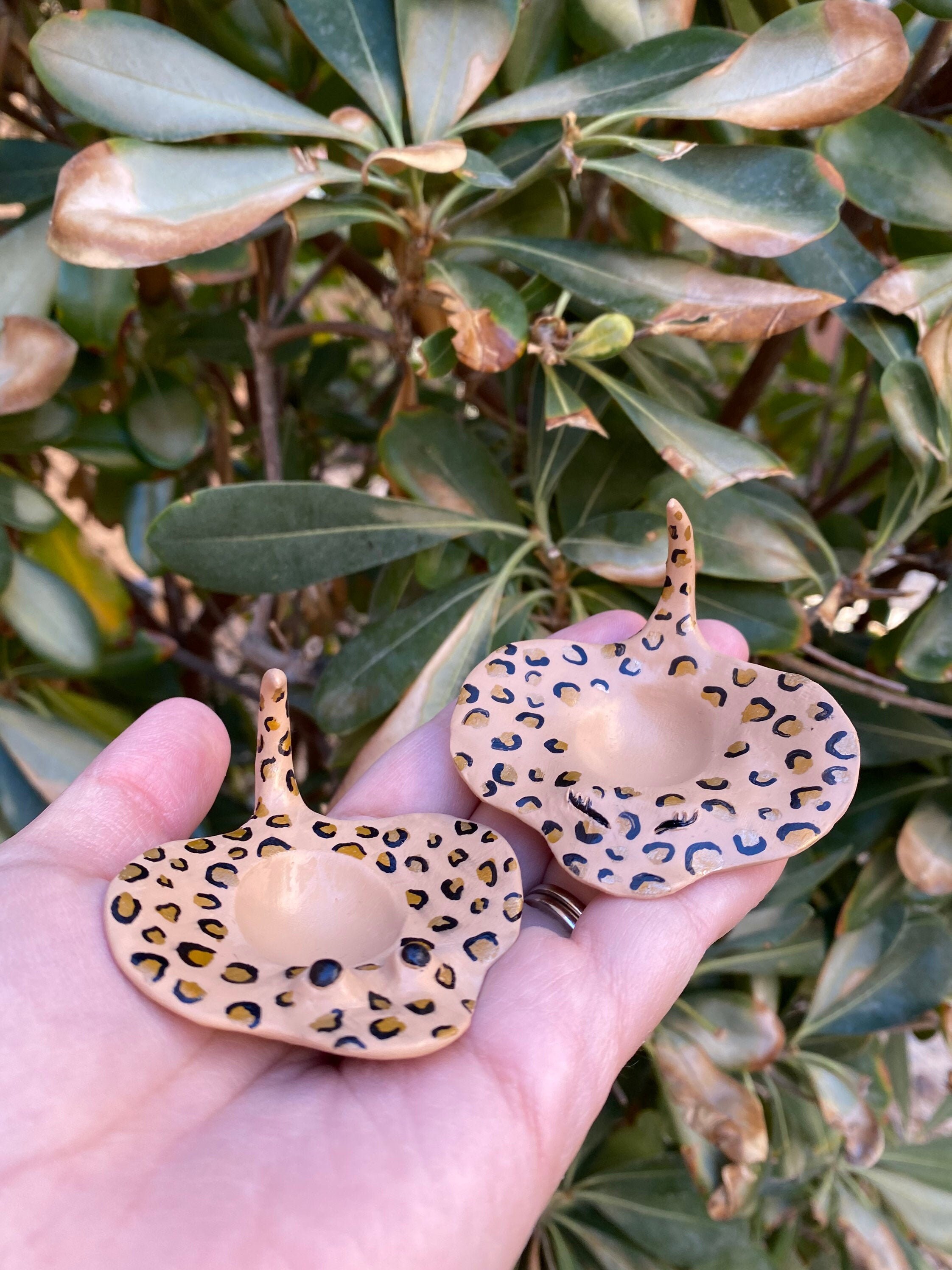 Crystal stand sphere stand crystal holder stingray leopard | Etsy