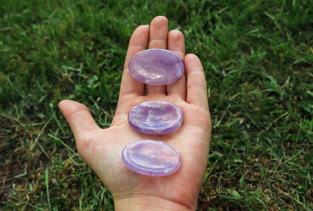 Amethyst Worry Stone - Anxiety Relief, Fidget Stone for Therapy ...