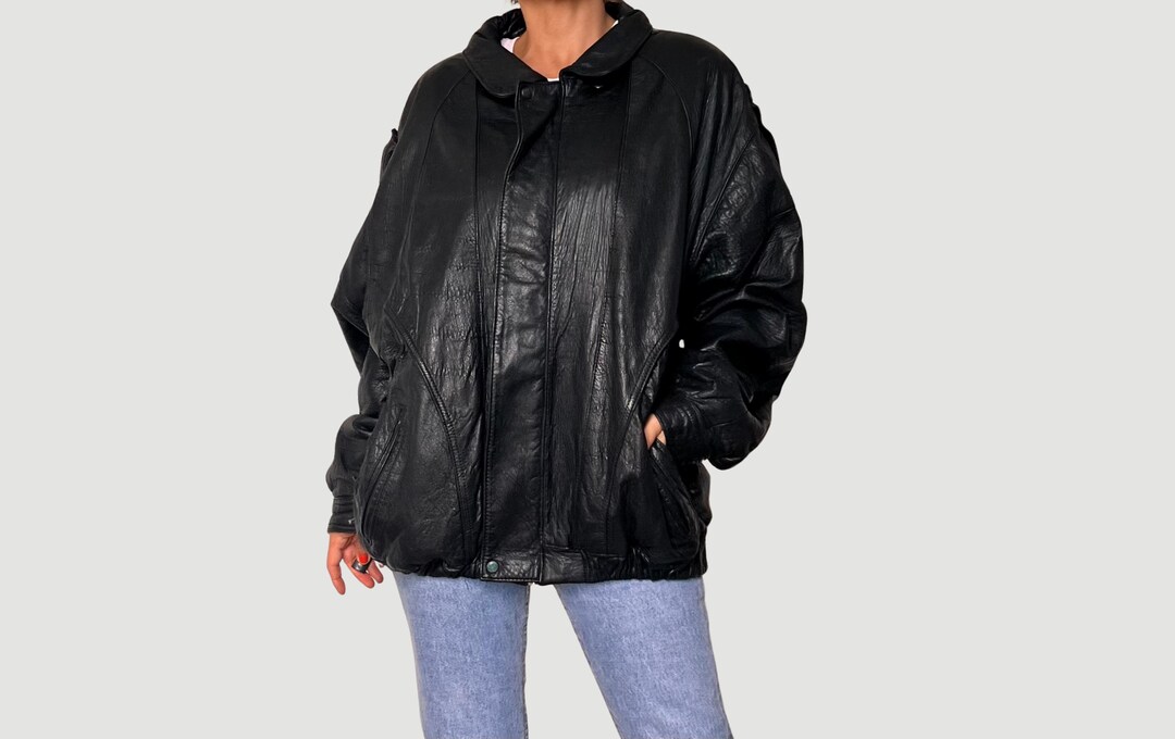 Vintage Woman Black Leather Bomber Jacket - Oversize Aviator Bomber ...