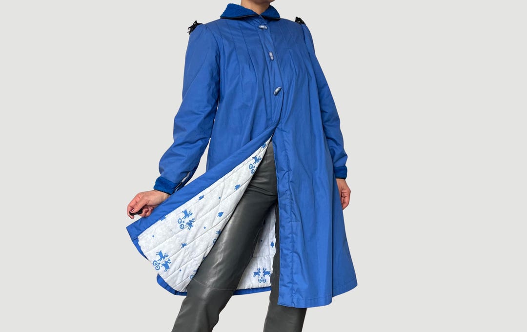 Vintage Electric Blue Trench Coat: Oversized 90s Reindeer Lining (size ...