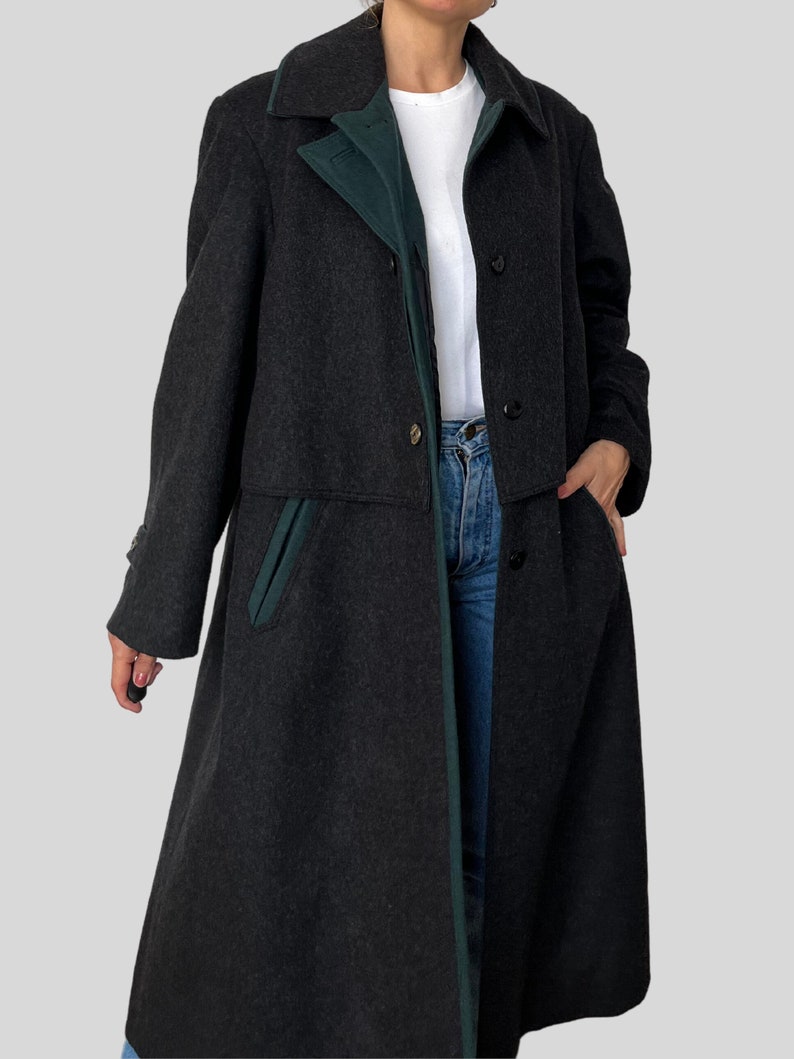 Vintage Woman Austrian Wool Black & Green Coat Elegant Austrian Wool ...