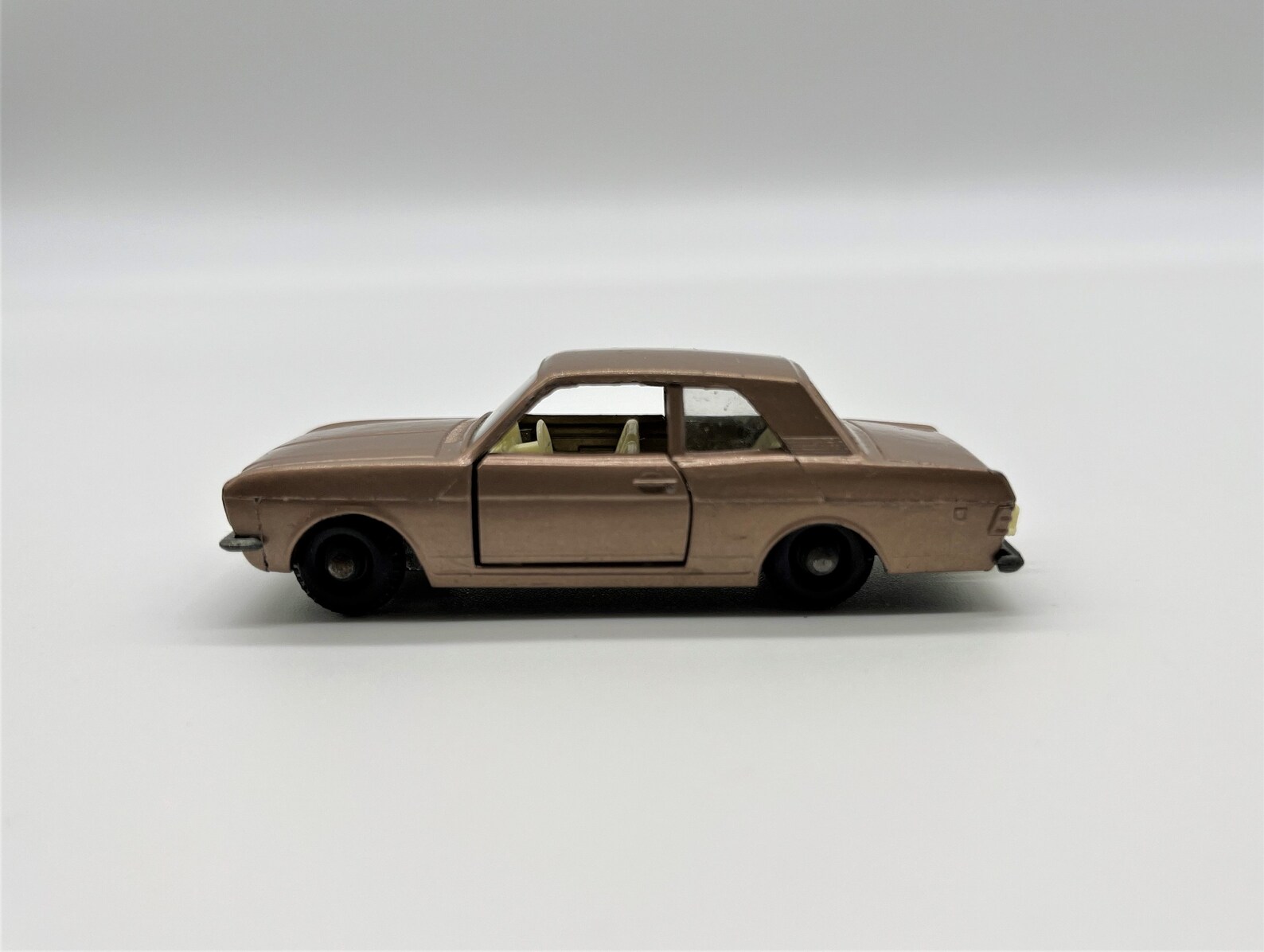 Matchbox Lesney No 25, Ford Cortina, Mint Condition With Original Box ...