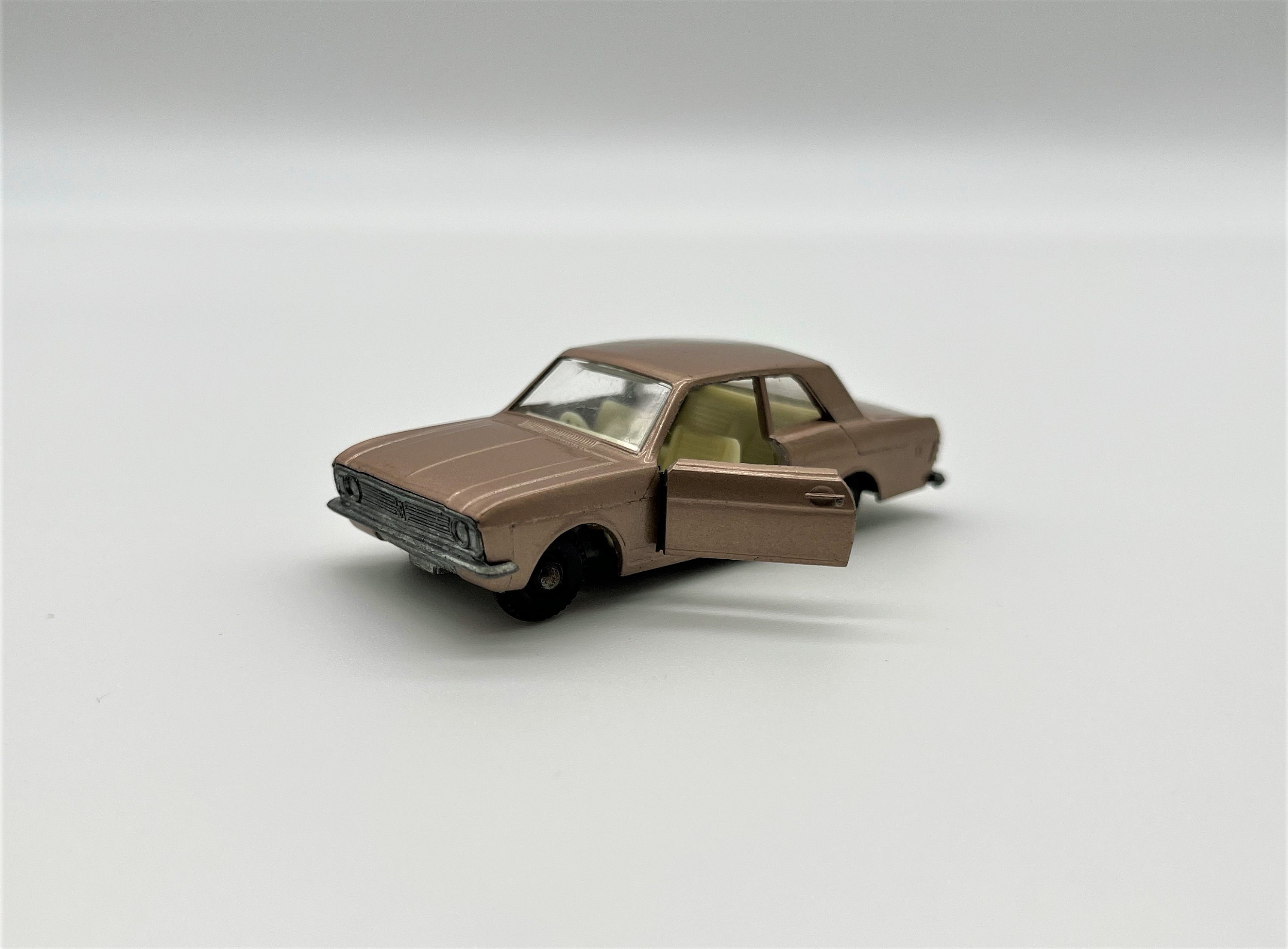 Matchbox Lesney No 25, Ford Cortina, Mint Condition With Original Box ...