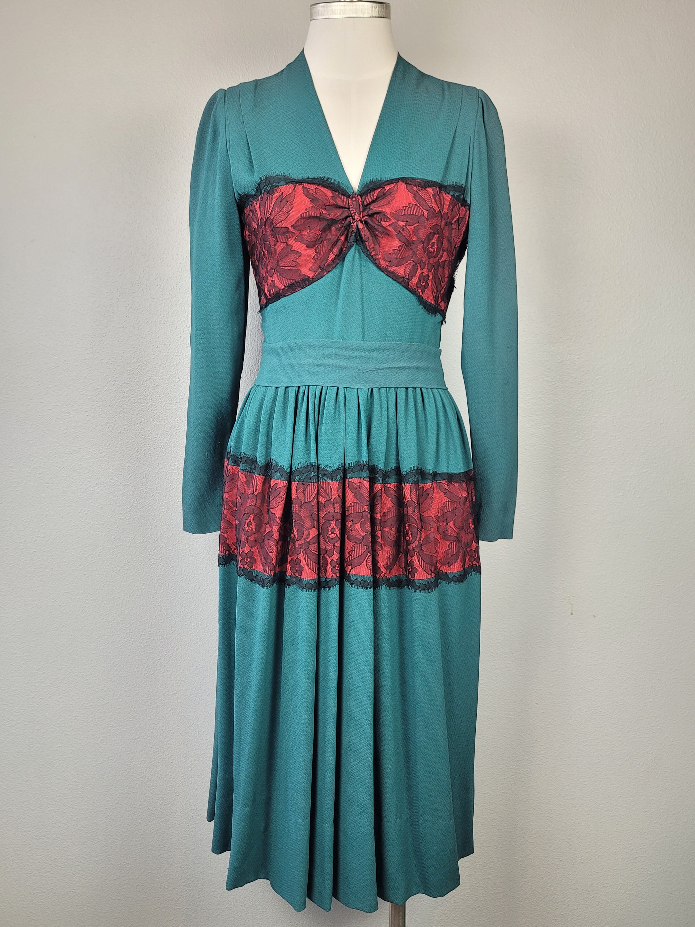 1940s Incredible Lace and Crepe VFW Dance Hall Dress - Etsy