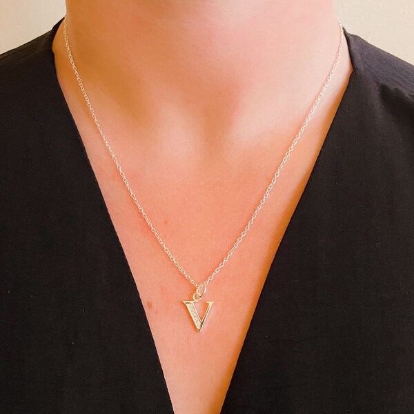 V Necklace - Etsy