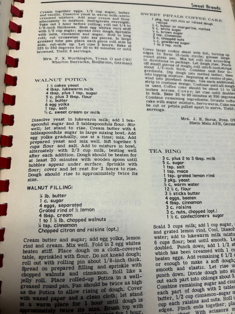 Vintage Cookbook 2000 Worldwide Favorite Recipes of Military Officers ...