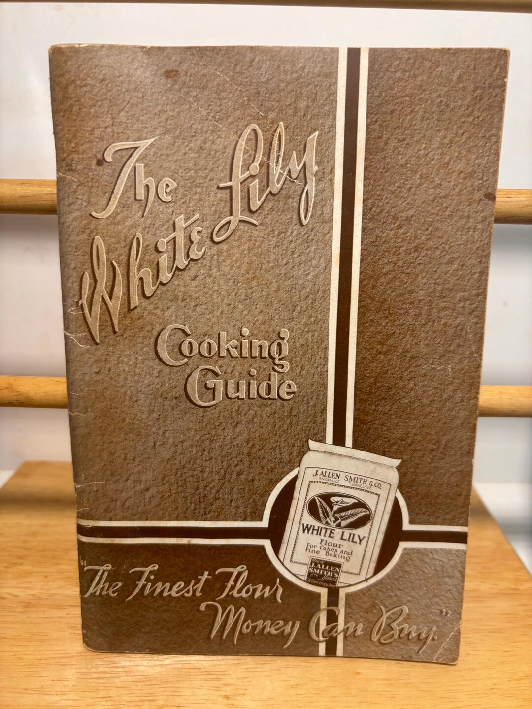 The White Lily Cooking Guide Vintage Cookbook the Finest Flour Money ...
