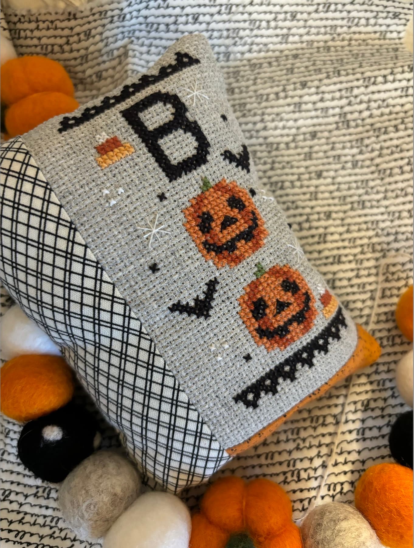 Pattern-boo-cross Stitch Pattern-halloween, Bats, Jack O Lantern ...