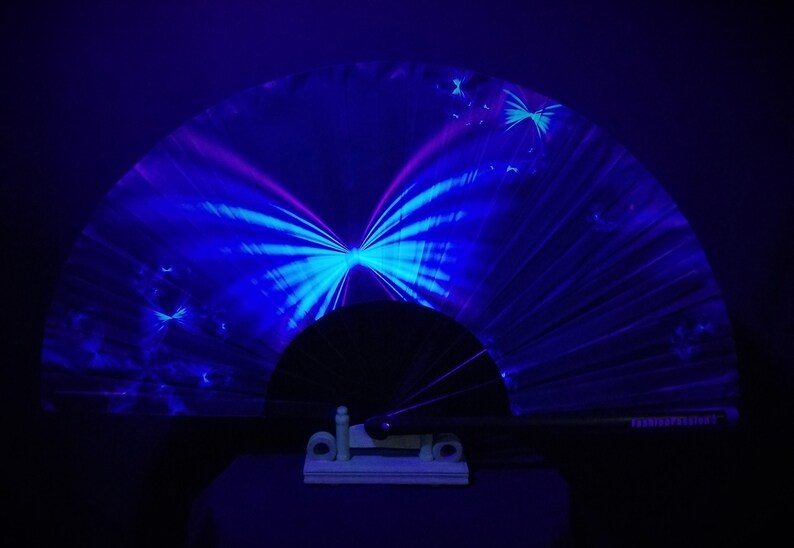 Ultraviolet Flutter Hand Fan / UV Glow Fan / NEON / Party / - Etsy