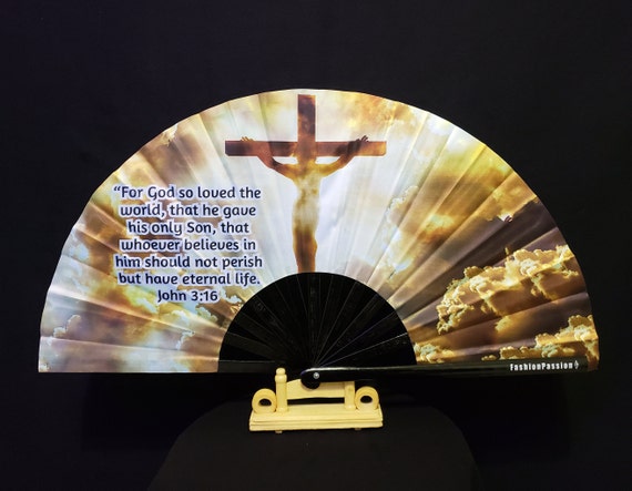 The Crucifixion of Jesus Hand Fan / 3D UV Glow Fan / Clacking | Etsy