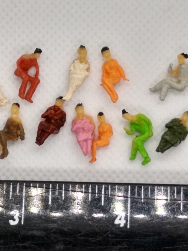 Model Train People Sitting Miniature Figurines Tiny N Scale Plastic ...