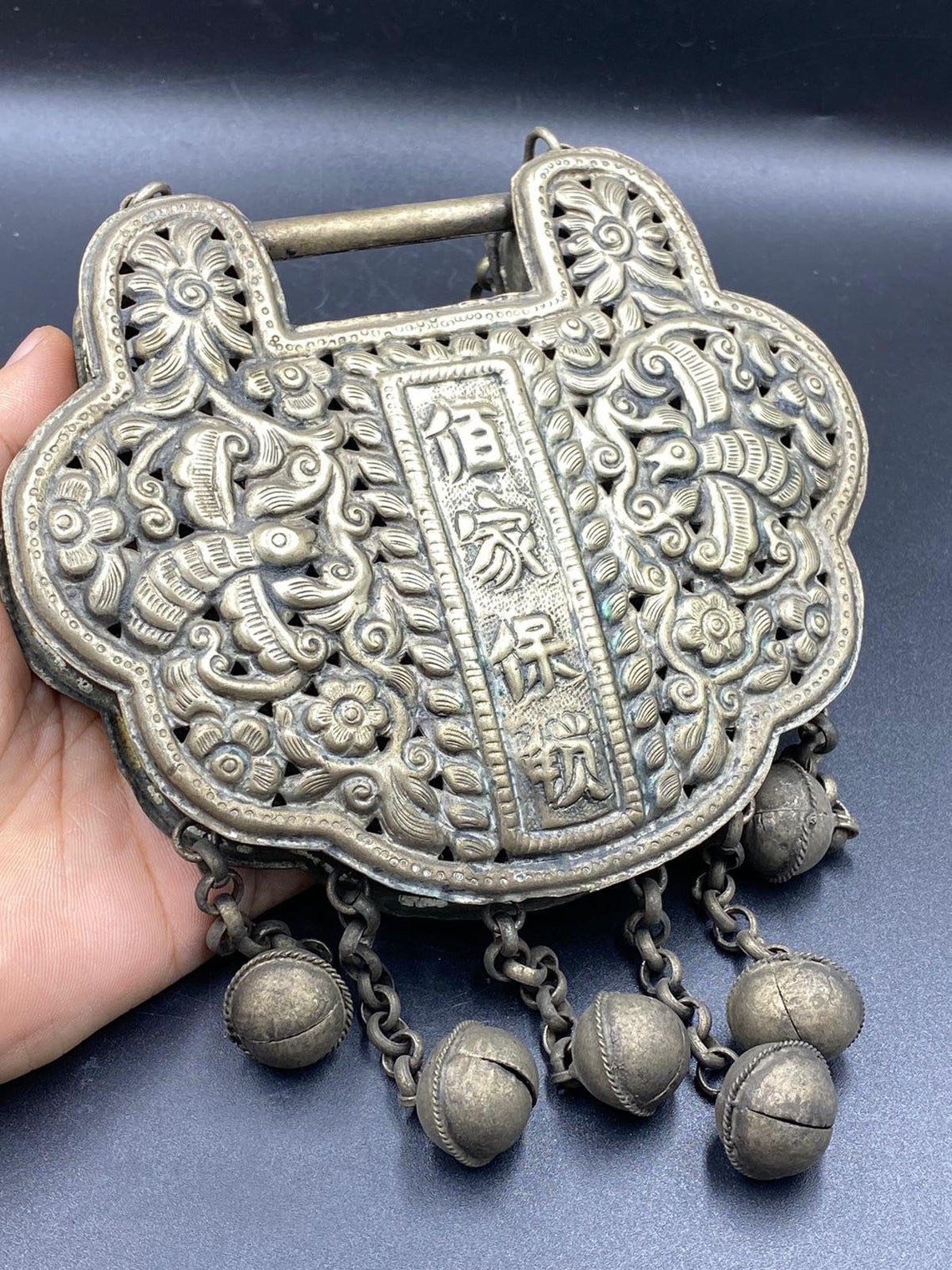 Very beautiful old stunning ancient Tibetan big chain pendant | Etsy