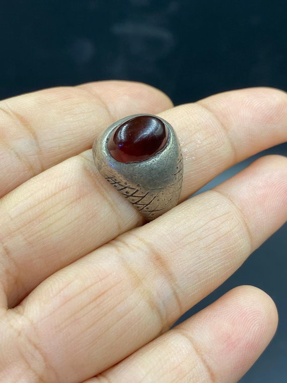 Very unique old ancient beautiful brown color Yemeni … - Gem