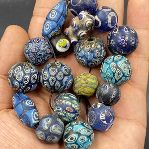 17 Piece Beautiful Old Unique Gabri Bead With Beautiful Colors Old ...