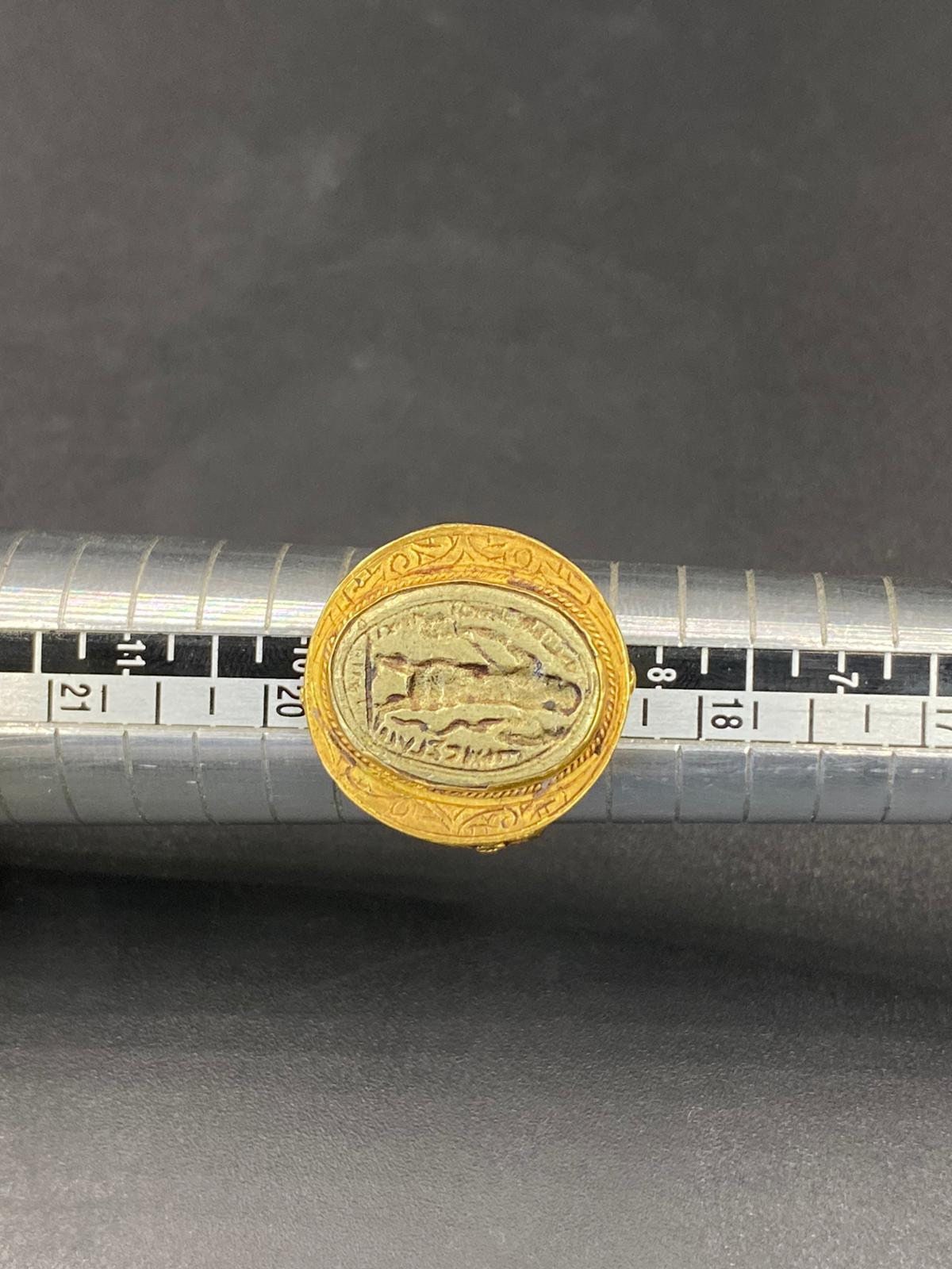 Beautiful old Roman Empire signet 20k gold ring with bronze | Etsy