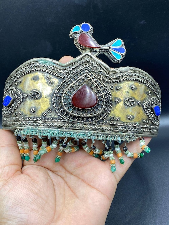 A unique vintage Turkmen handicraft crown with Sterl… - Gem