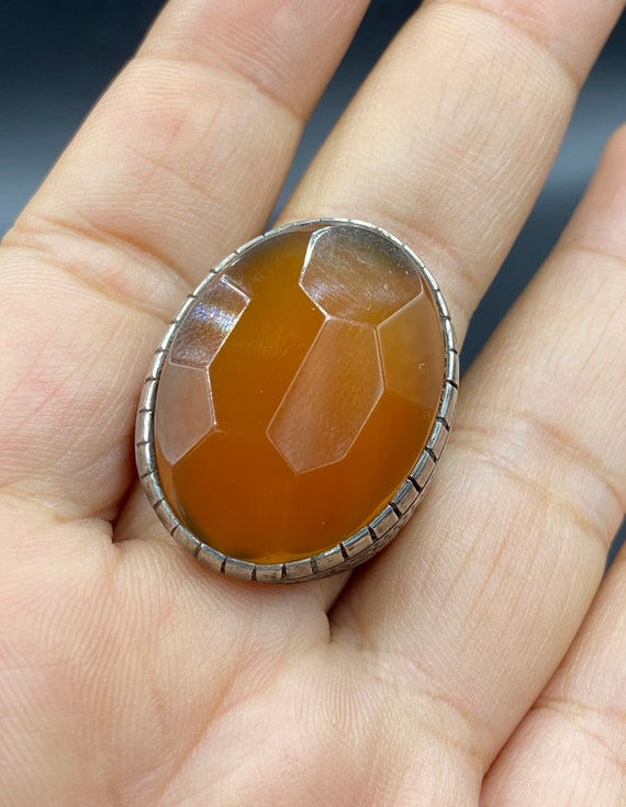 Ancient agate store