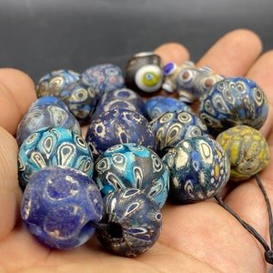 17 Piece Beautiful Old Unique Gabri Bead With Beautiful Colors Old ...