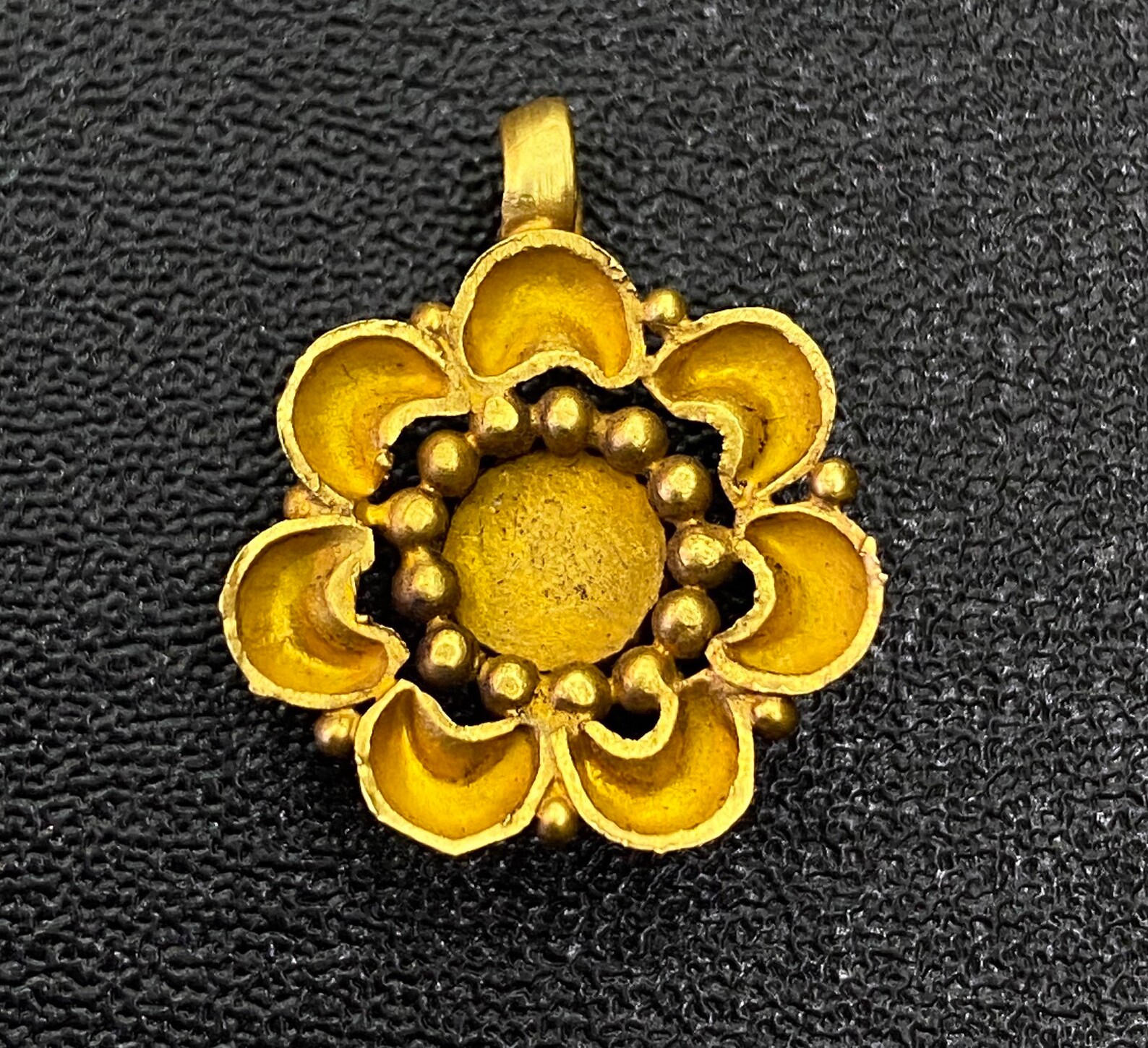 Very Old Ancient Antique Pyu Period 20k Solid Gold Pendant | Etsy