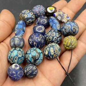 17 Piece Beautiful Old Unique Gabri Bead With Beautiful Colors Old ...