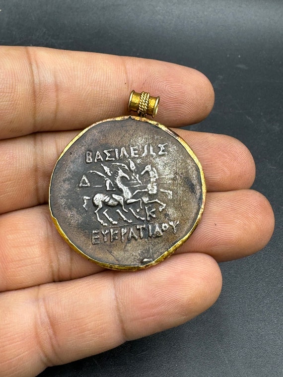 Rare old Ancient Greek silver coin with 20k genuine g… - Gem