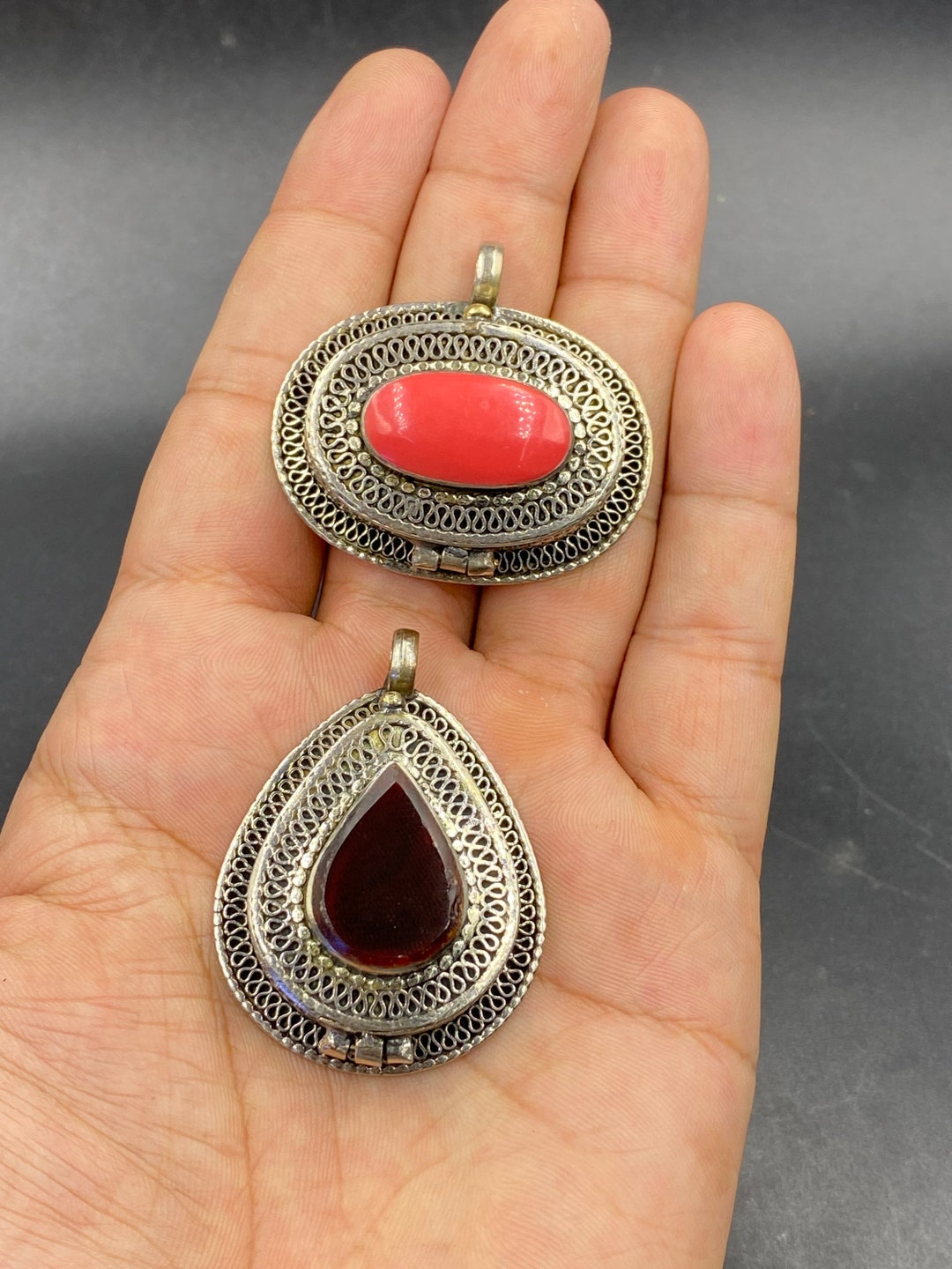 2 Piece Lovely Vintage Afghani Box With Natural Carnelian Coral ...