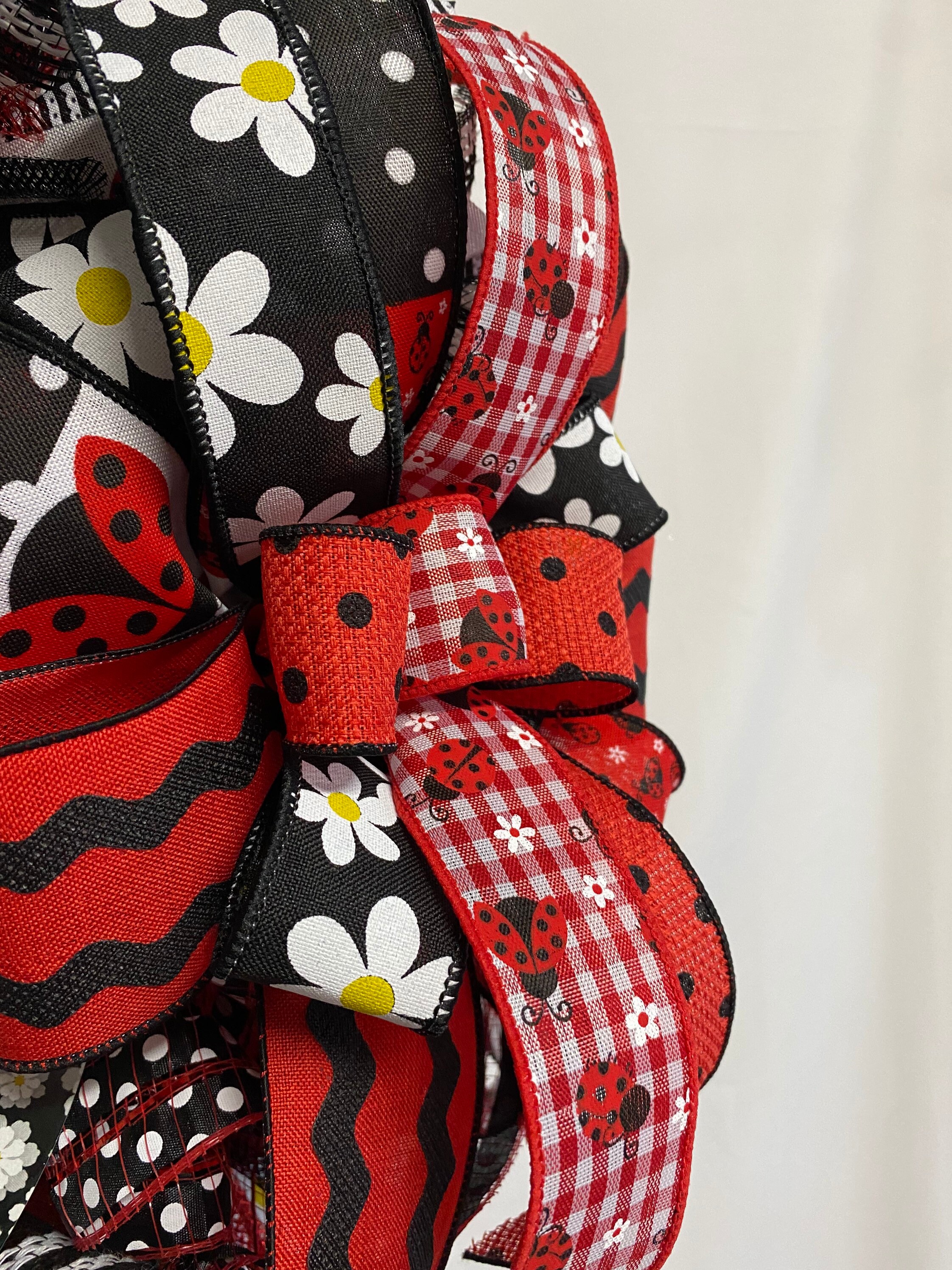 Ladybug Wreath, Whimsical Ladybug Front Door Decor, Spring and Summer ...