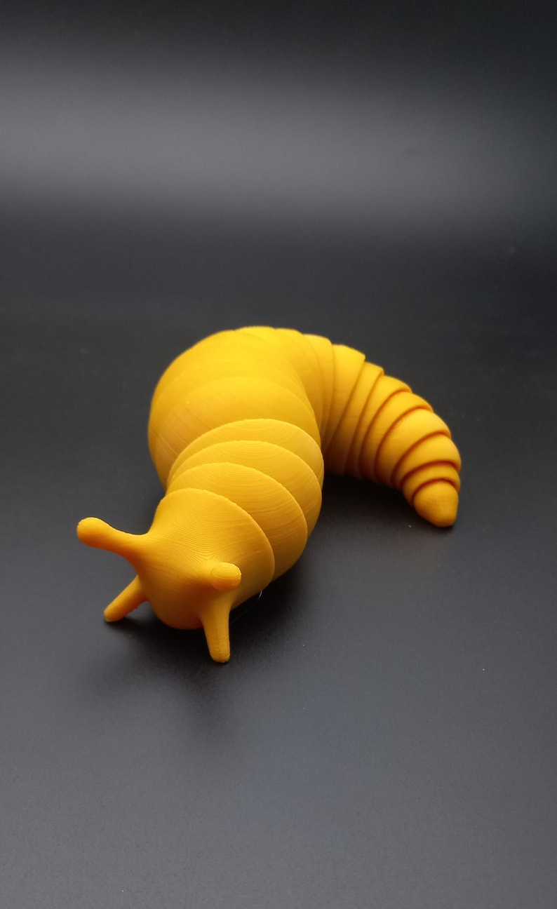 Slug Fidget Toy - Articulated Slug. Different Colors and Sizes. - Etsy